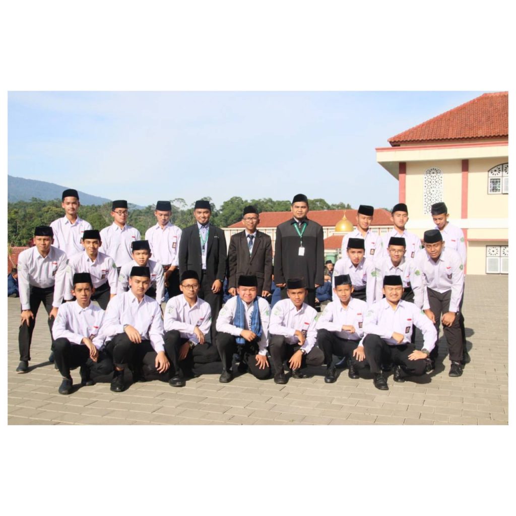 Pelantikan Mudabbir Pondok Pesantren As-Syifa Sagalaherang Tahun ...